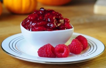 Raspberry Cranberry Sauce - Baking Bites