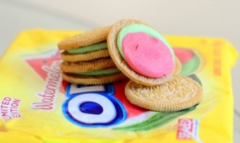 Limited Edition Watermelon Oreos, reviewed - Baking Bites