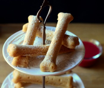 Wilton Bone Cookie Pan, reviewed - Baking Bites