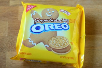 Gingerbread Oreos, reviewed - Baking Bites