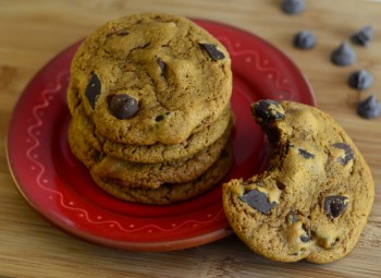 Gingerbread Chocolate Chip Cookies - Baking Bites